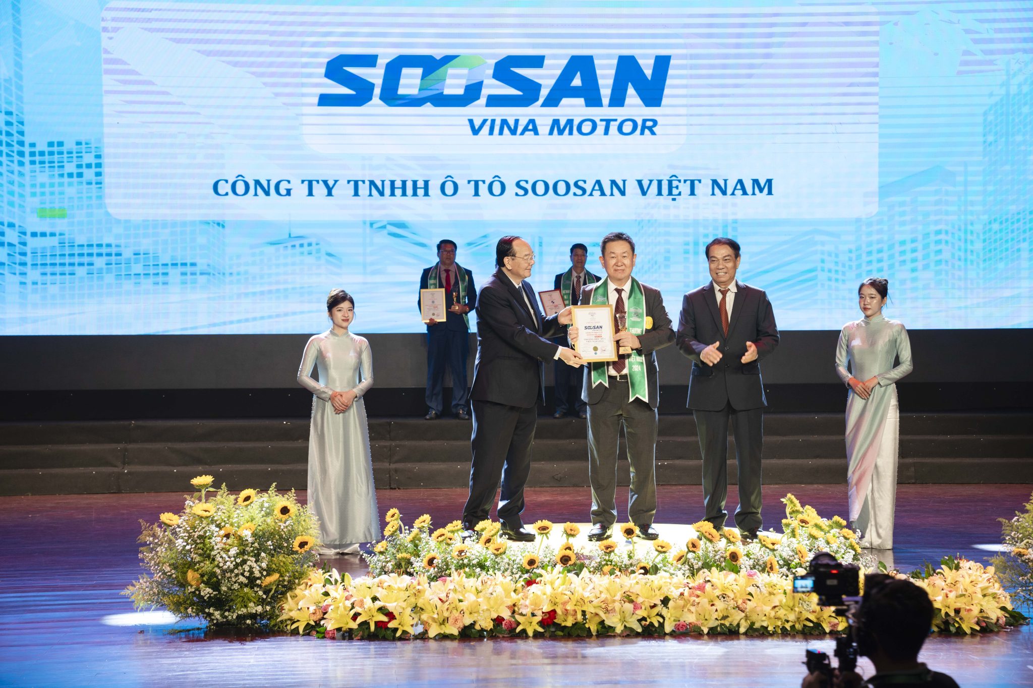 SOOSAN VINA MOTOR- THƯƠNG HIỆU "SỐ 1" VIỆT NAM - Soosan